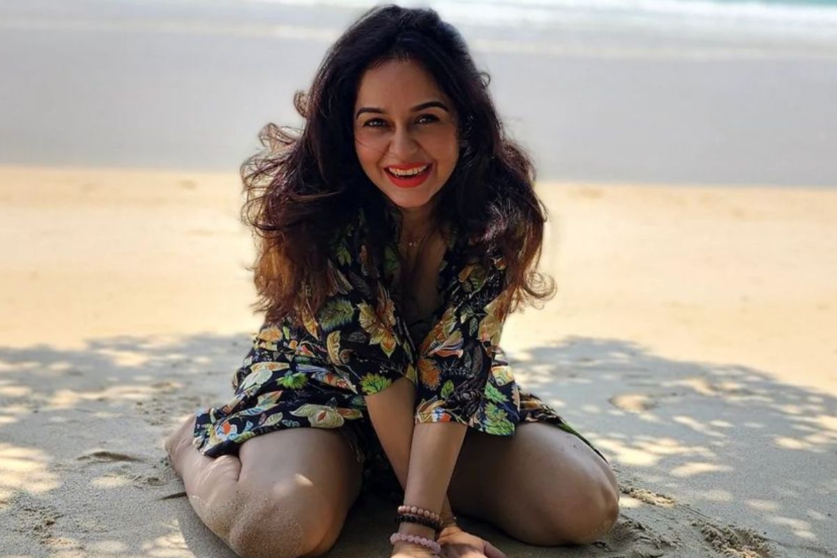 Sukhada Khandkekar: समंदर में नहाके....